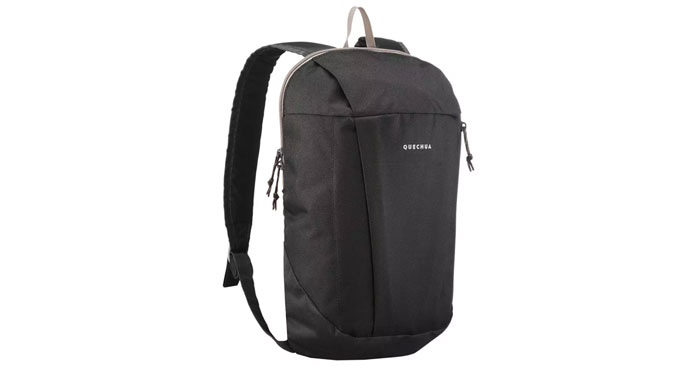 Quechua Wanderrucksack NH100 (10 Liter) für 2,99€ + 3,99€ Versand